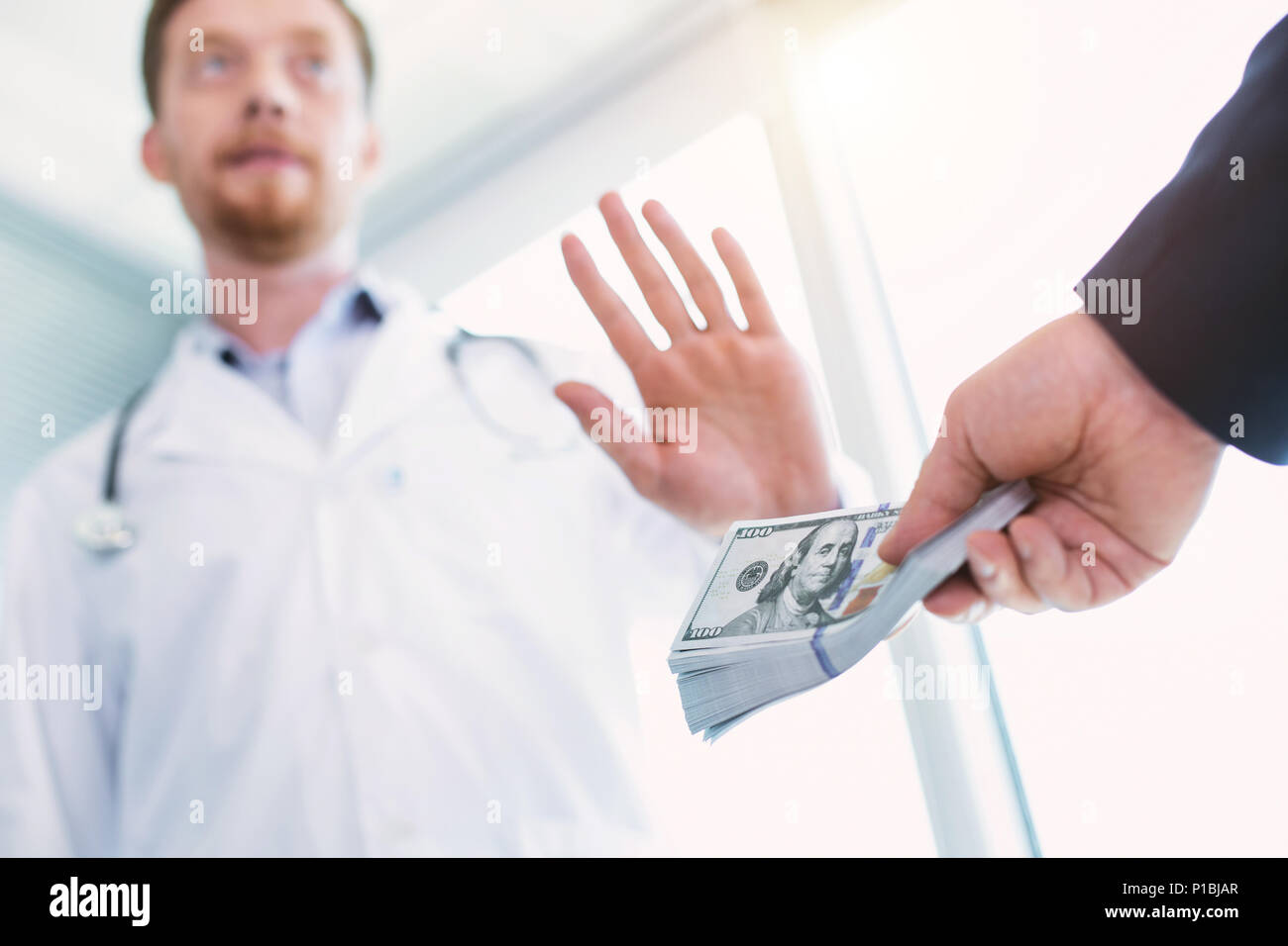 Honest doctor hi-res stock photography and images - Alamy