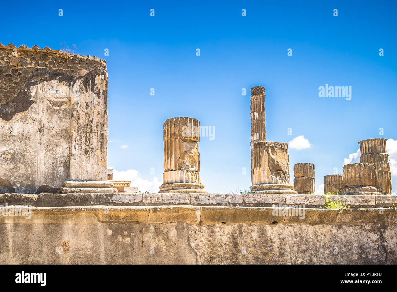 Pompeii was an ancient Roman city near modern Naples was buried under ...