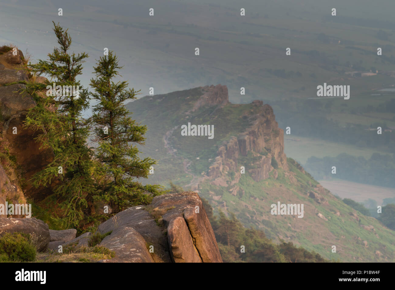 Hen Cloud and The Roaches, Staffordshire, Peak District national Park ...