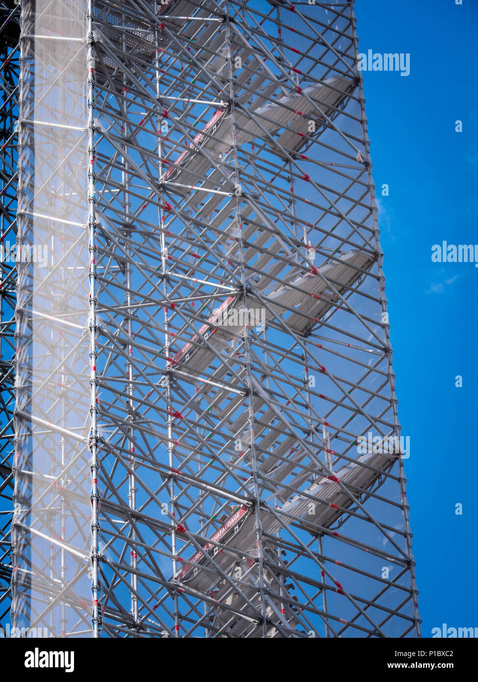 Construction framework scaffolding structure hi-res stock photography ...