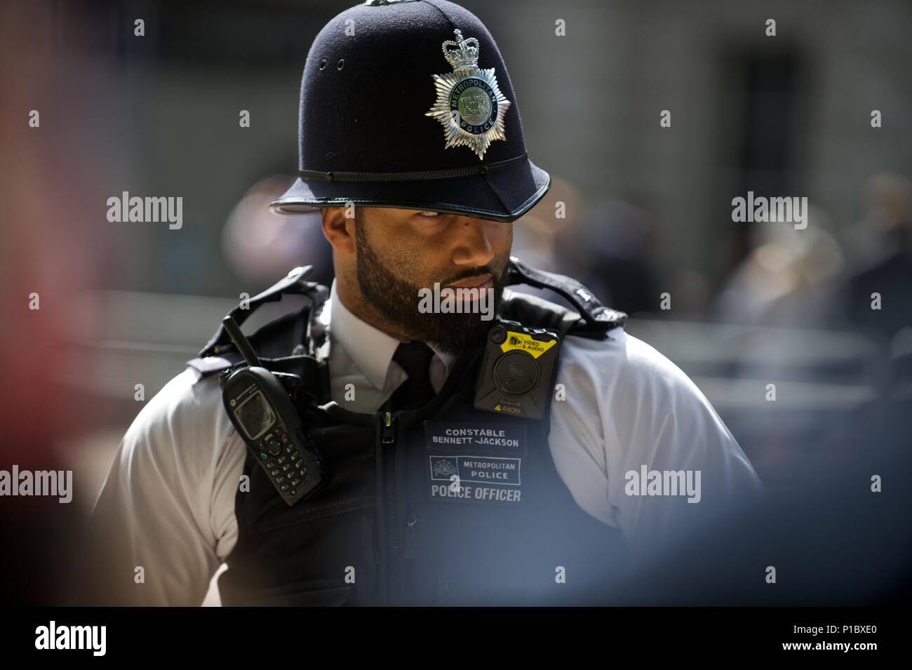 Police officers in dress uniforms hi-res stock photography and images ...