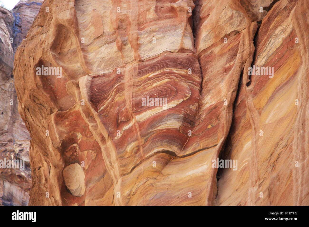 Petra stone colours hi-res stock photography and images - Alamy