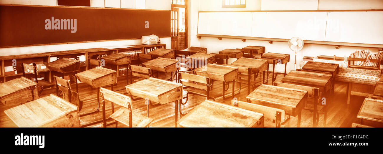 Empty chair classroom hi-res stock photography and images - Alamy