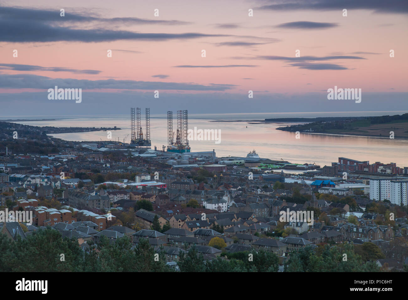 The law dundee hi-res stock photography and images - Alamy