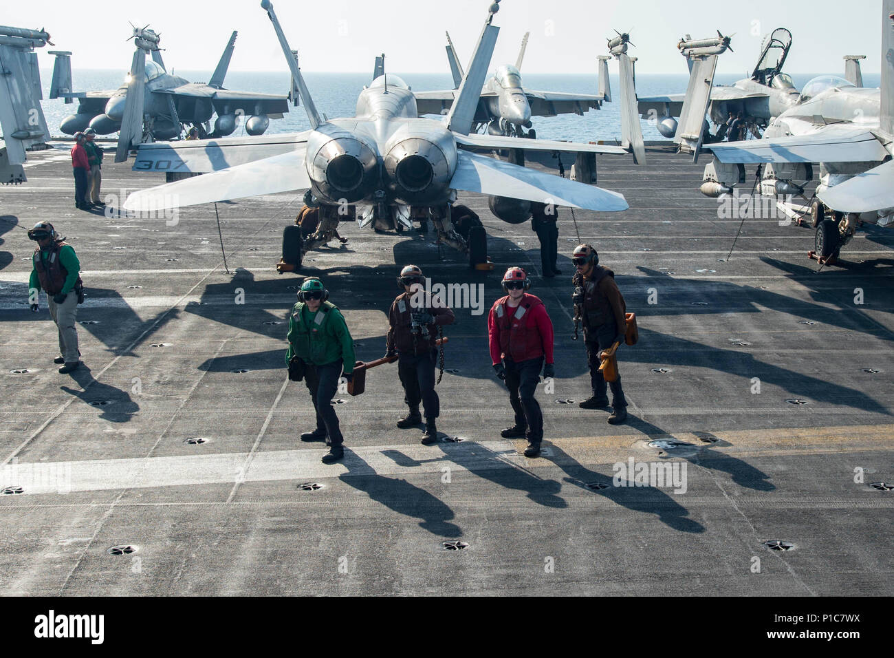 Propeller wash hi-res stock photography and images - Alamy
