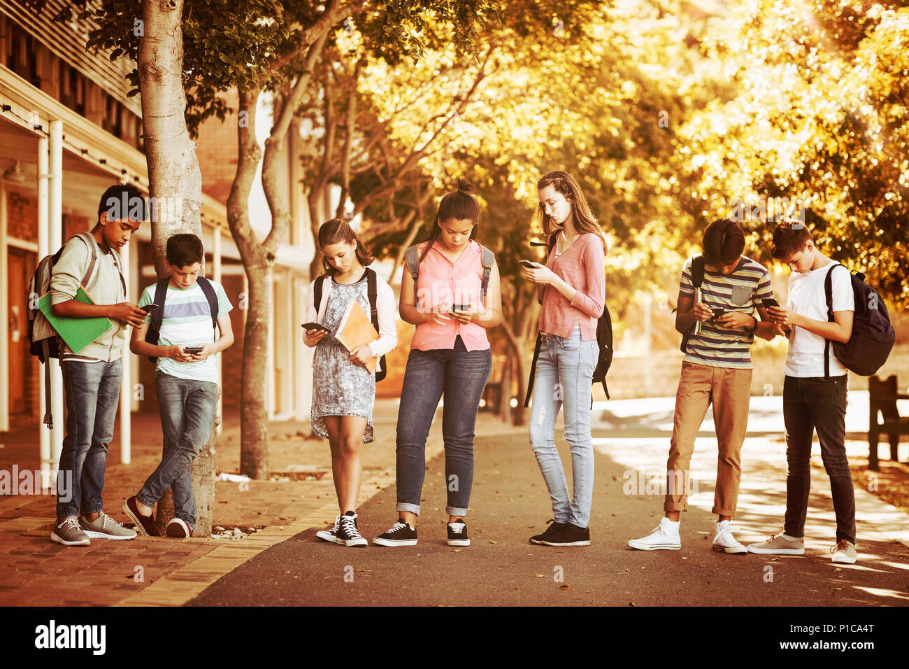 Teenage mobile back hi-res stock photography and images - Alamy