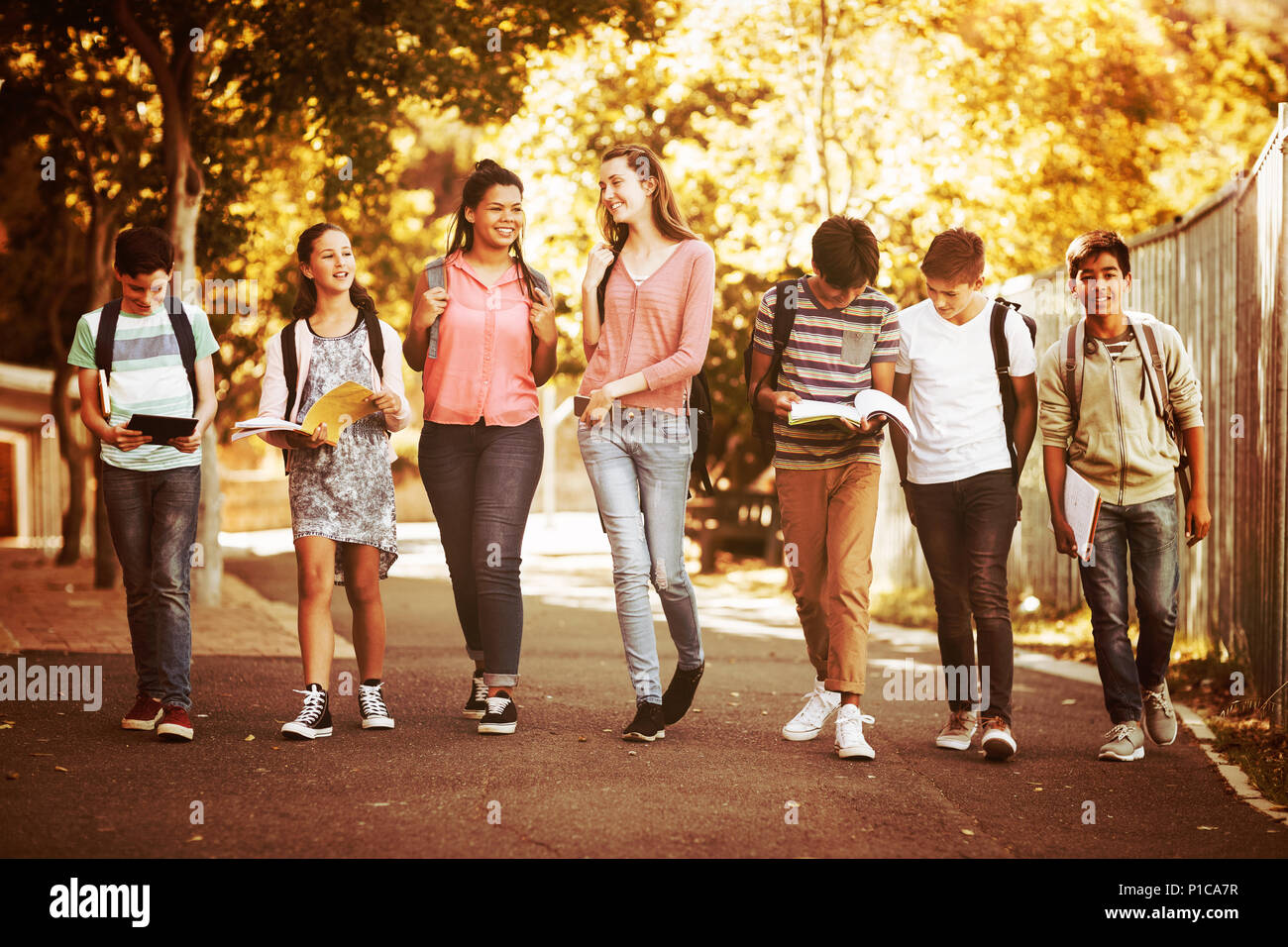 Kids walking school hi-res stock photography and images - Alamy