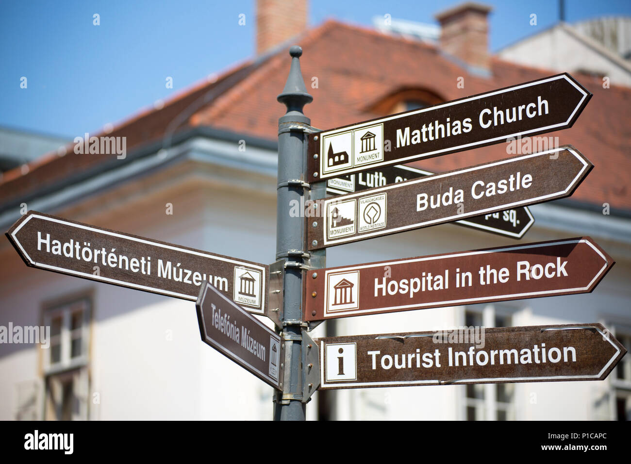 Road signs brown tourist information hi-res stock photography and ...