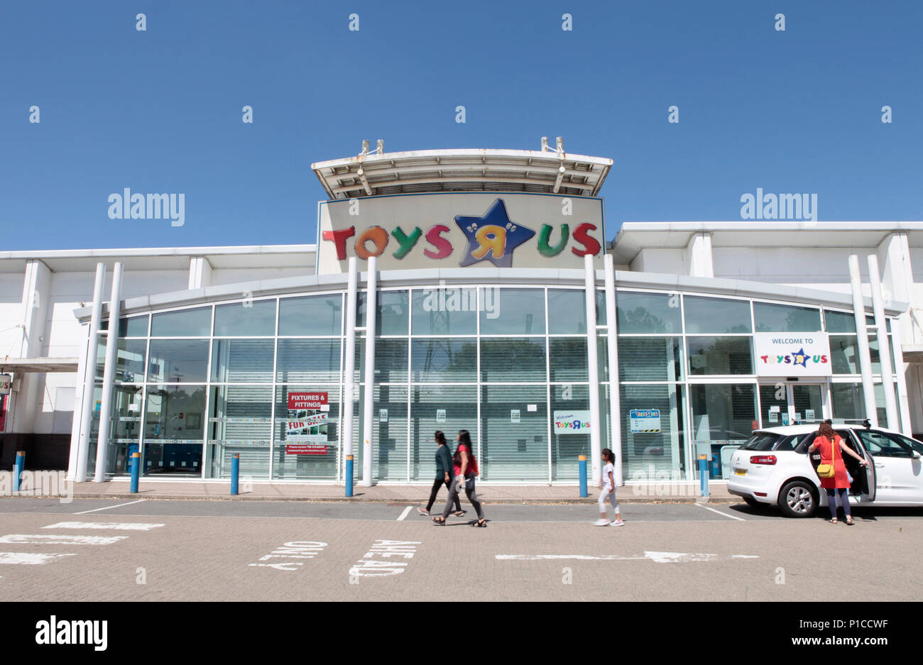 A RECENTLY CLOSED DOWN TOYS R US STORE IN A REATIL PARK IN ...