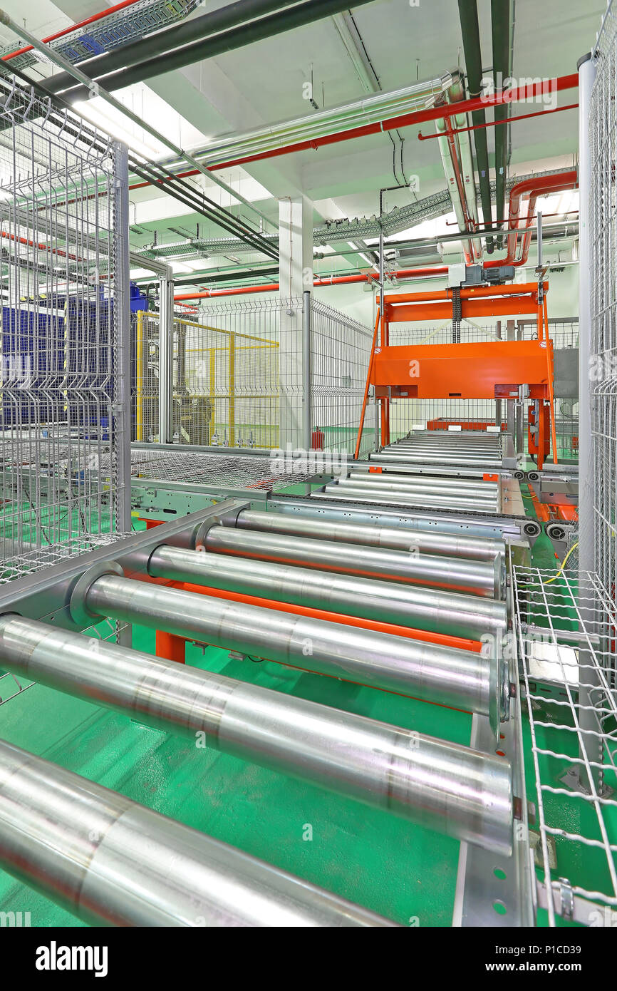 Automated distribution hi-res stock photography and images - Alamy