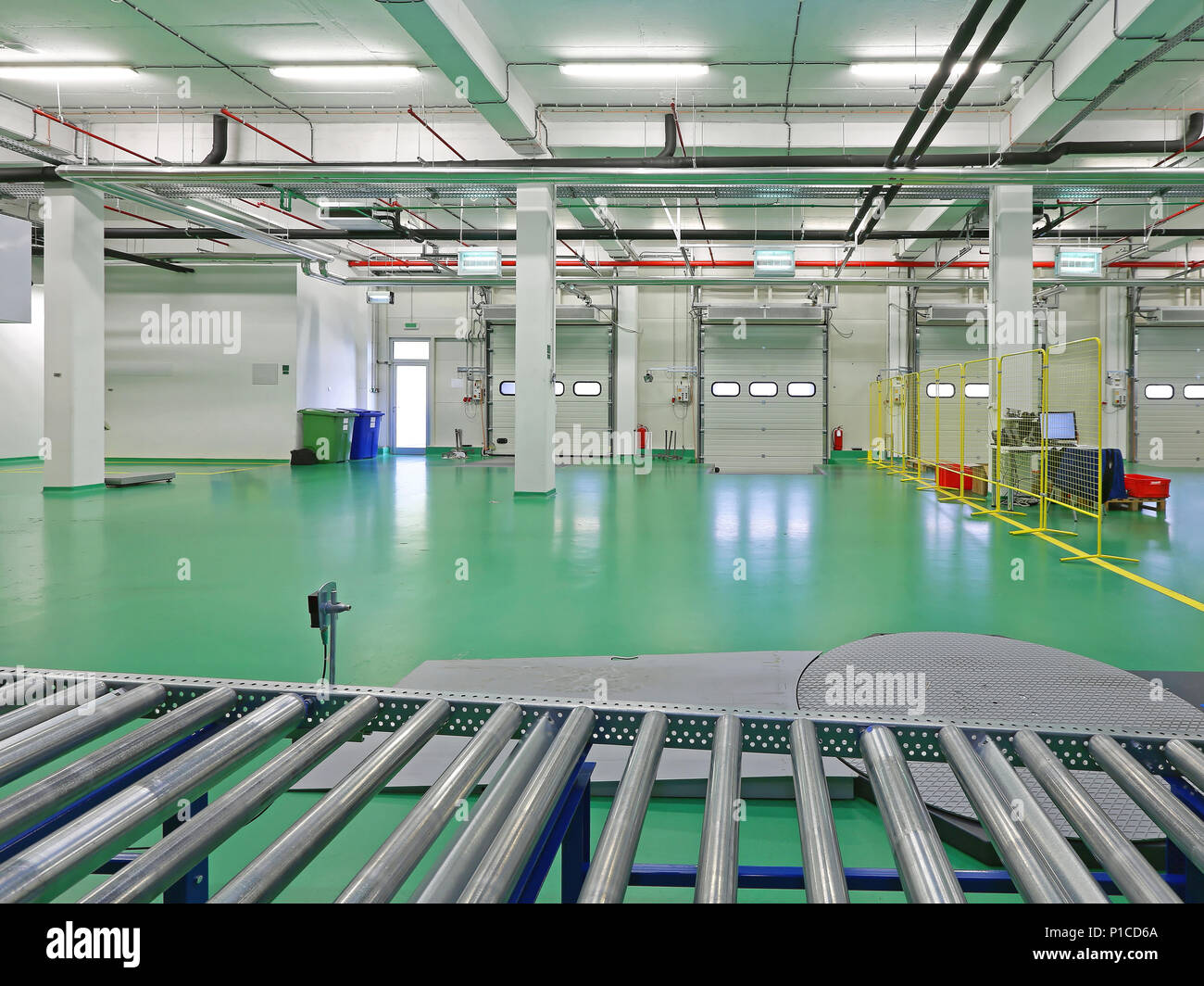 Interior loading dock hi-res stock photography and images - Alamy