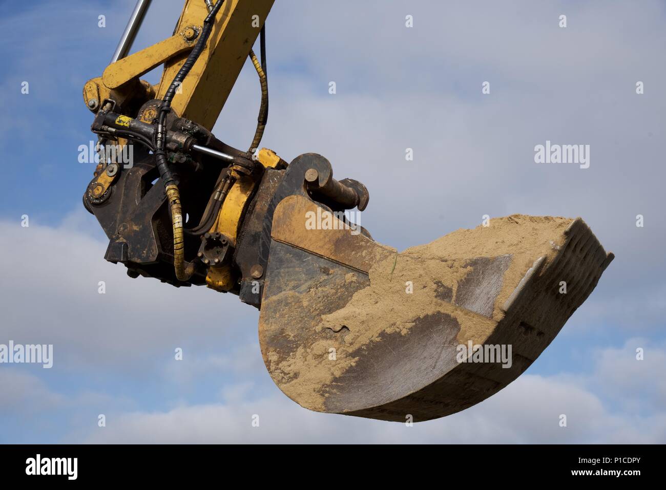 Road working vehicles, machinery, equipment and materials: visual ...