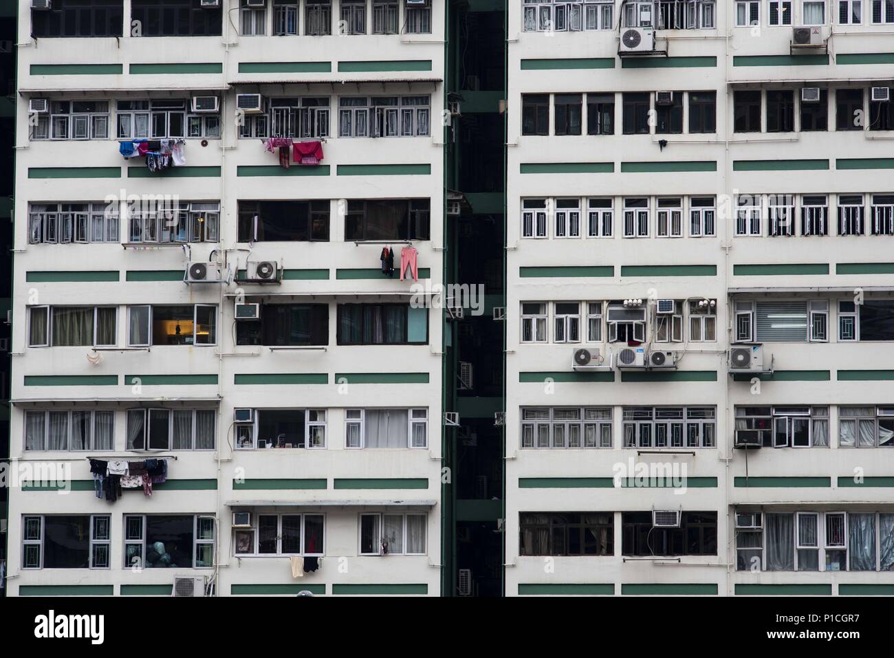Air condition units on hi-res stock photography and images - Alamy