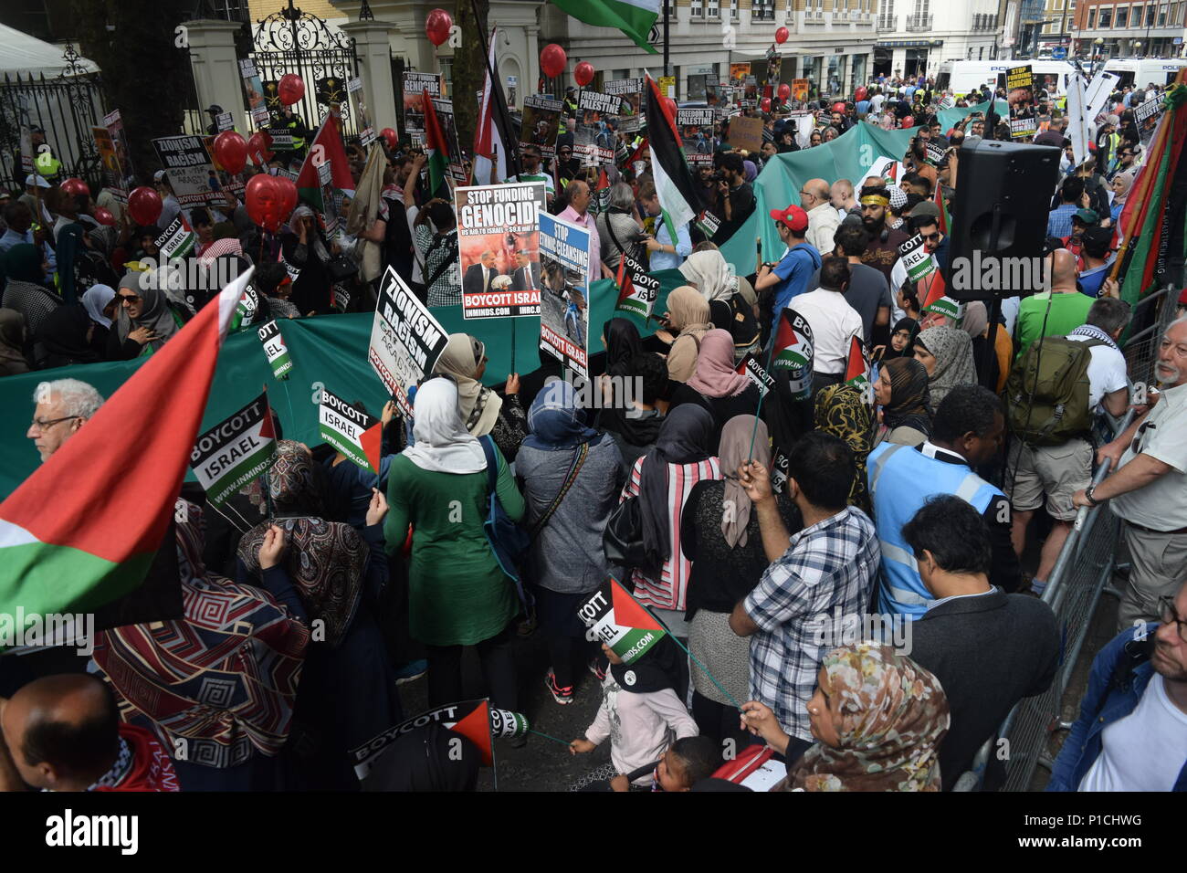 Al Quds march in London from Curzon Street to Downing Street Stock ...