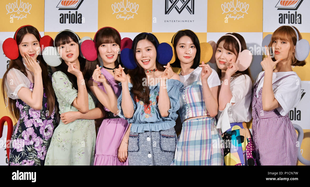 OH MY GIRL BANHANA, Tokyo, Japan : Korean girls group OH MY GIRL ...