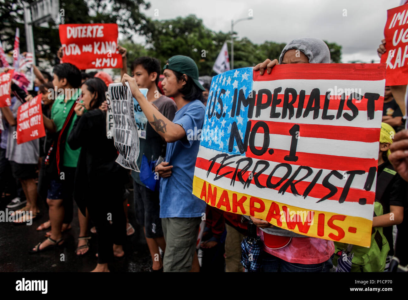 Manila philippines 2000 protest hi-res stock photography and images - Alamy