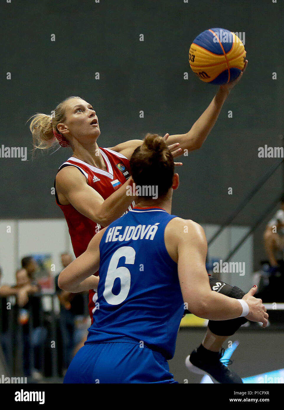 Bulacan, Philippines. 12th June, 2018. Alexandra Stolyar (L) of Russia ...
