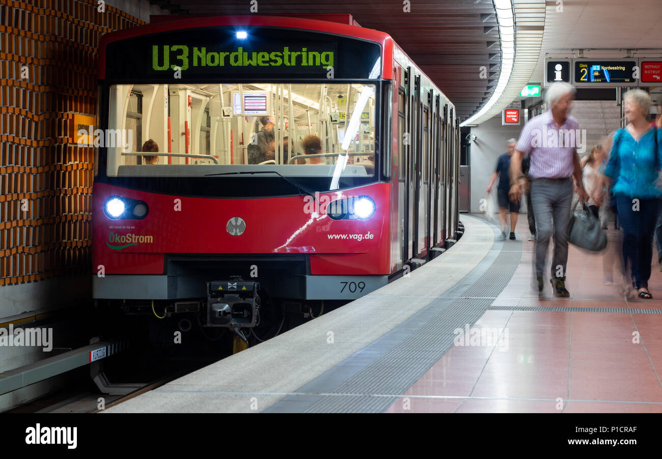 07 June 2018, Germany, Nuremberg: A fully automatic U-Bahn (U3) is at ...
