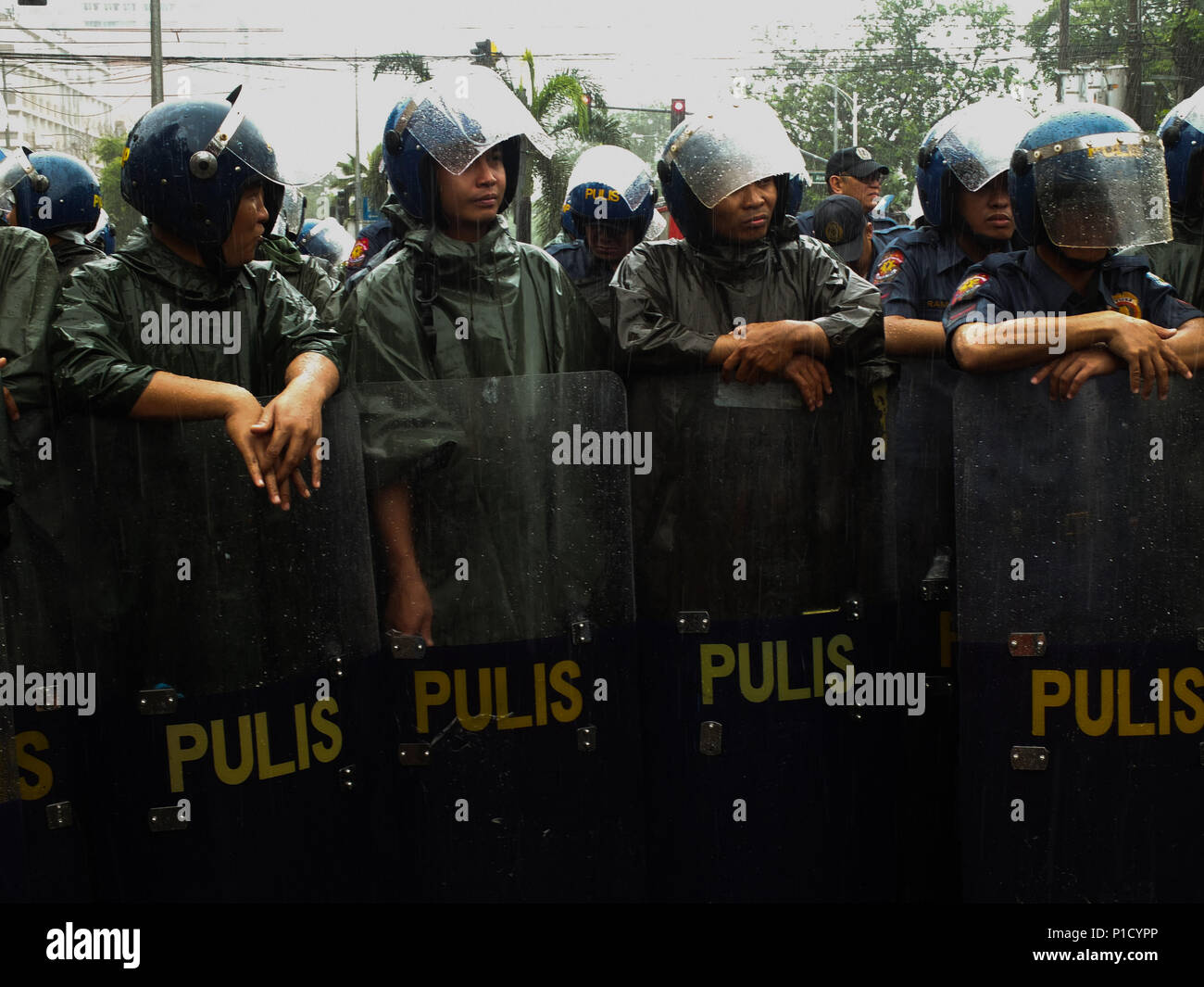 Manila, Philippines. 30th Jan, 2018. Members of the Anti Riot Police ...