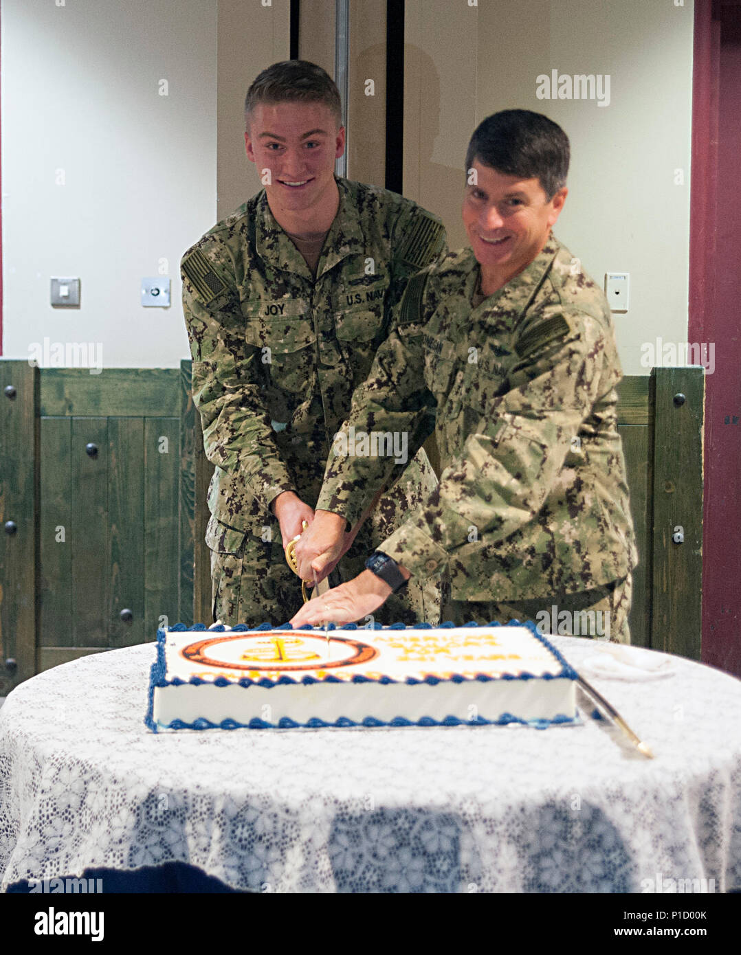 Navys fifth fleet hi-res stock photography and images - Alamy