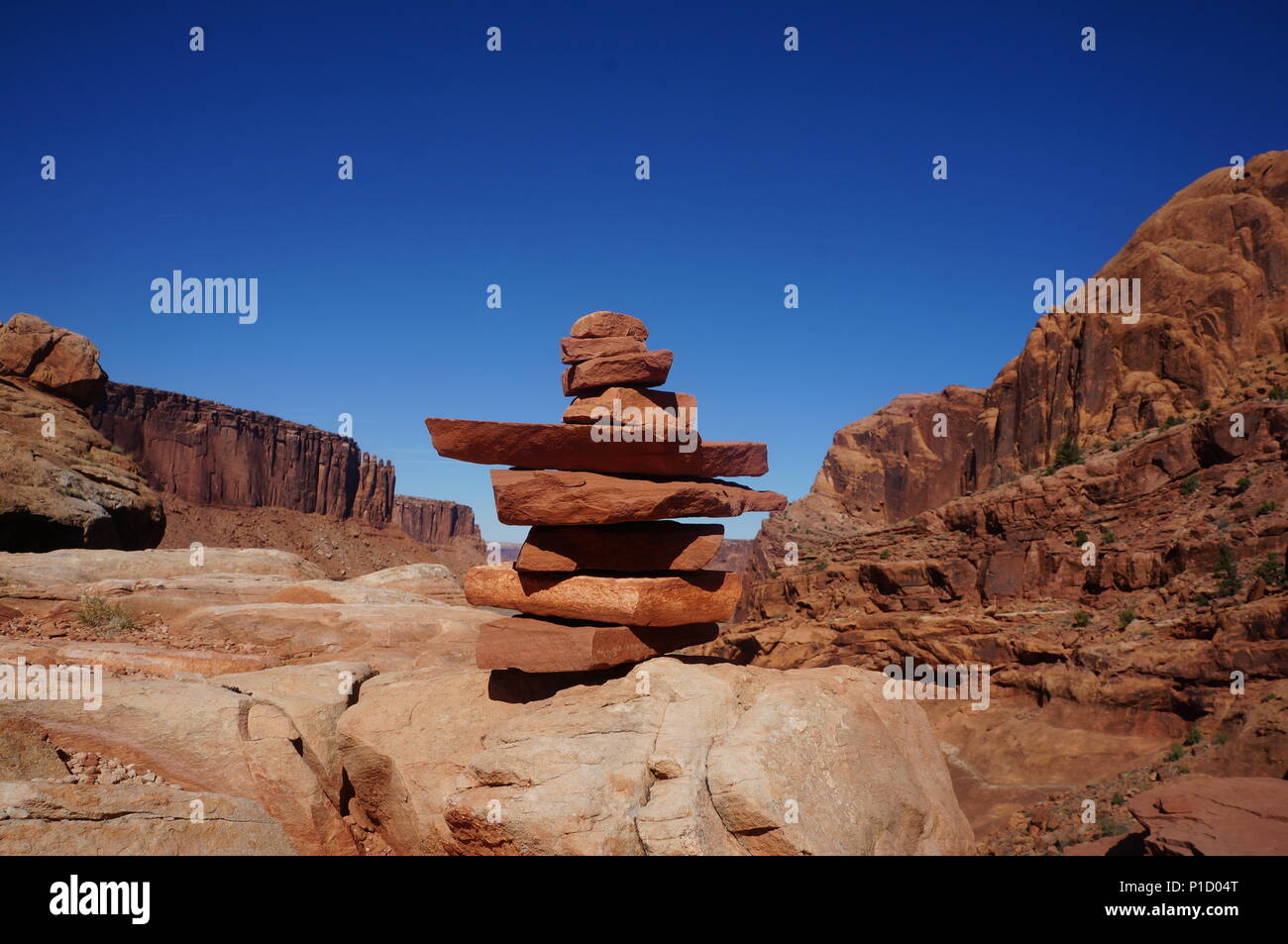 Cairns marking the trail ahead on the Syncline Loop Trail in ...
