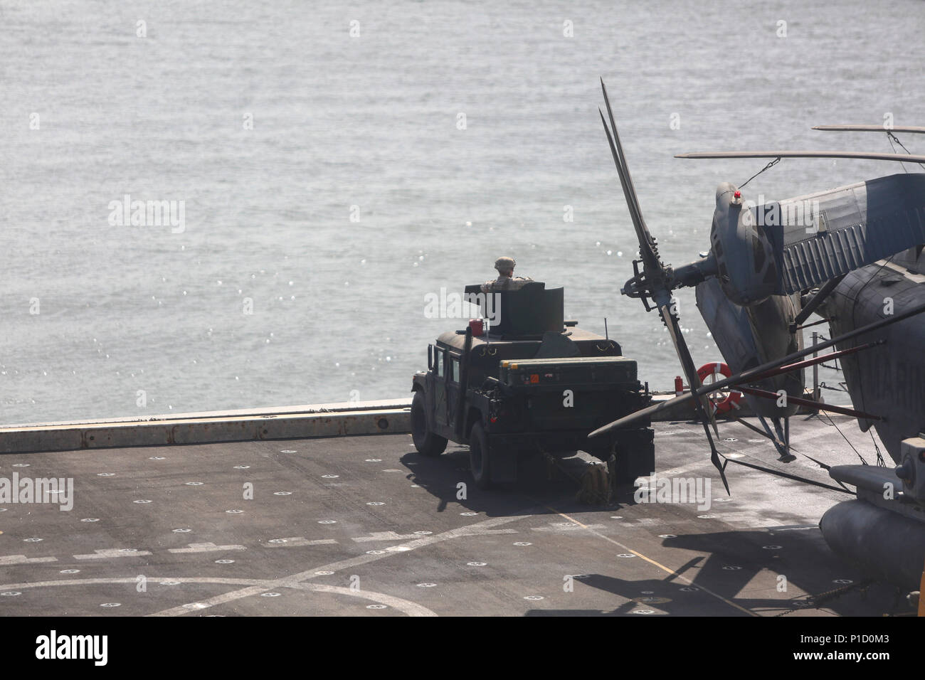 Humvee canal hi-res stock photography and images - Alamy