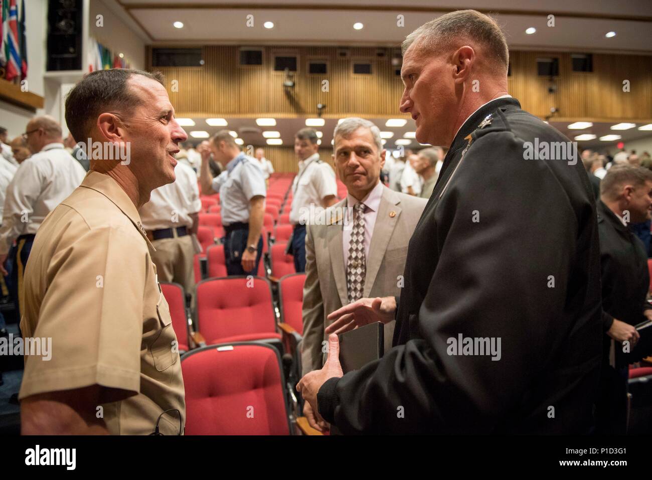 Gen rapp hi-res stock photography and images - Alamy