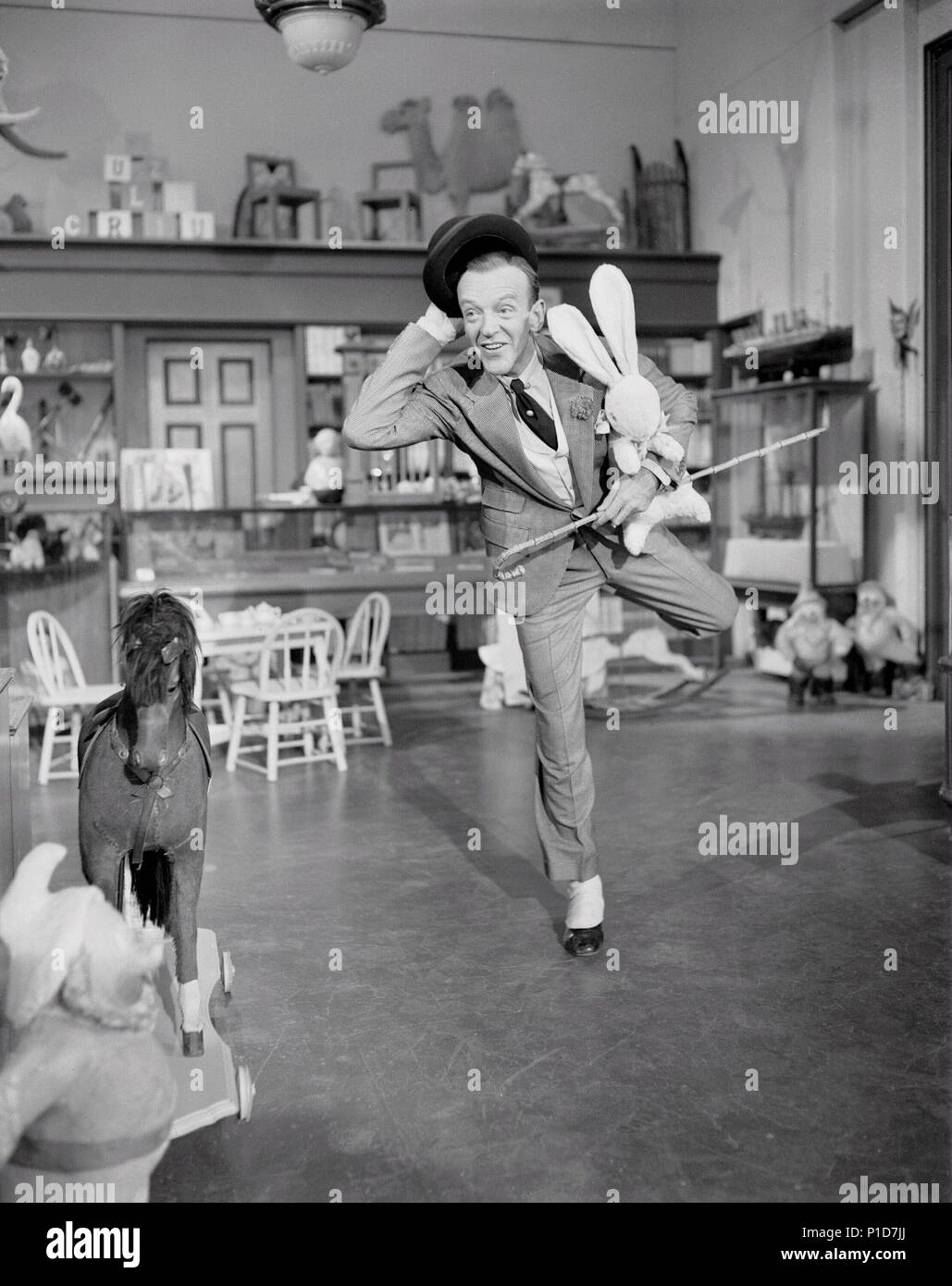Easter Parade Film 1948 High Resolution Stock Photography and Images ...