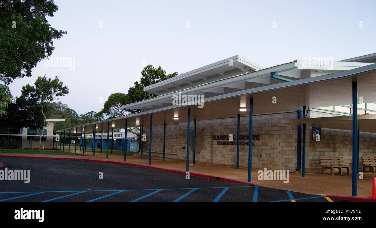 Hale kula elementary school hi-res stock photography and images - Alamy