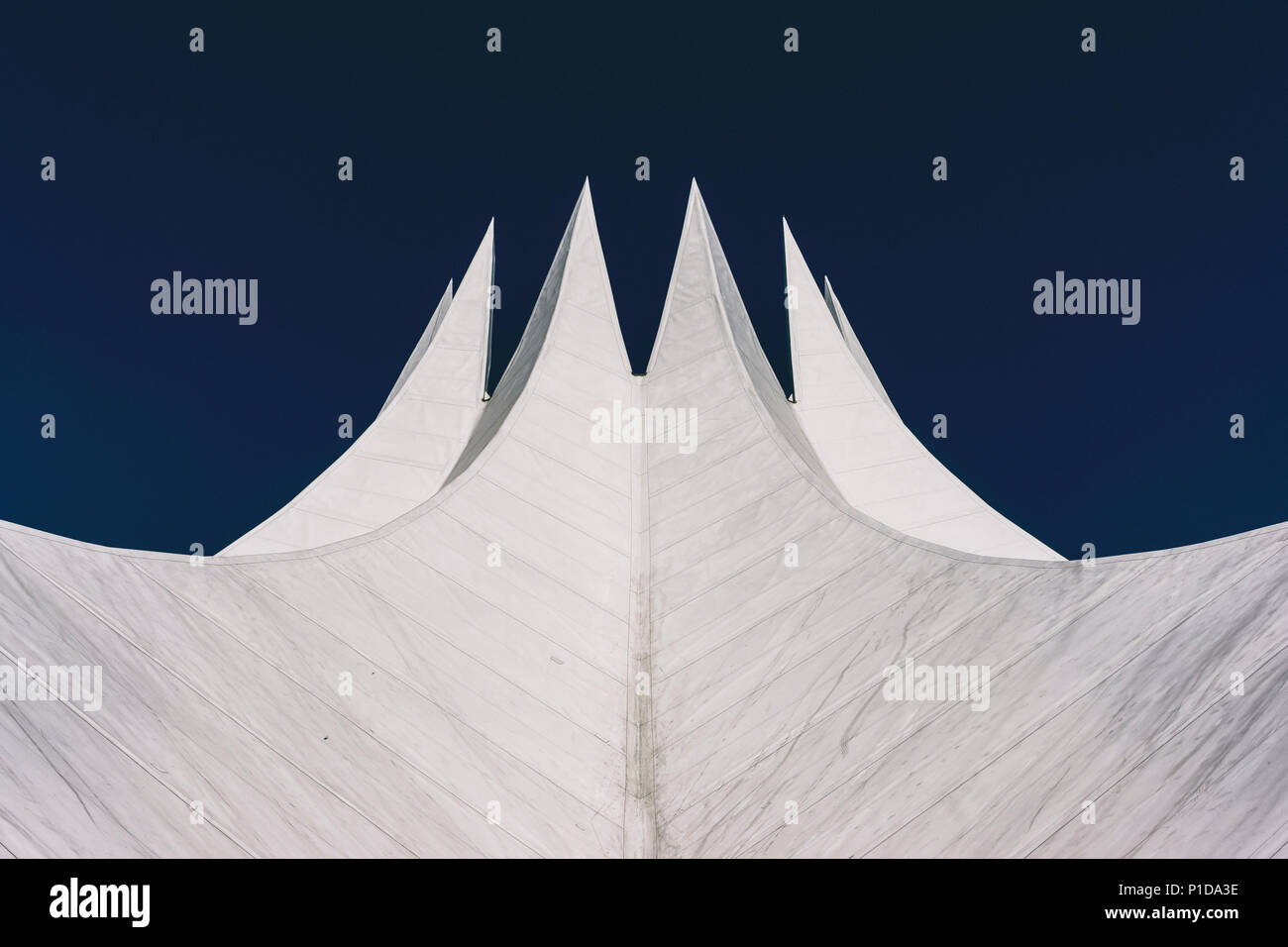 Berlin germany roof tempodrom hi-res stock photography and images - Alamy