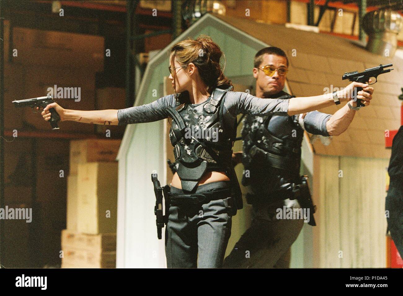 Mr and mrs smith jolie pitt hi-res stock photography and images - Alamy