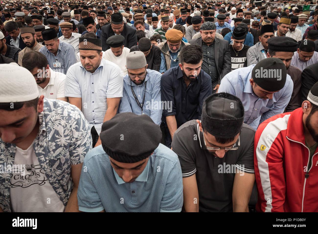 Ahmadiyya muslim convention hi-res stock photography and images - Alamy