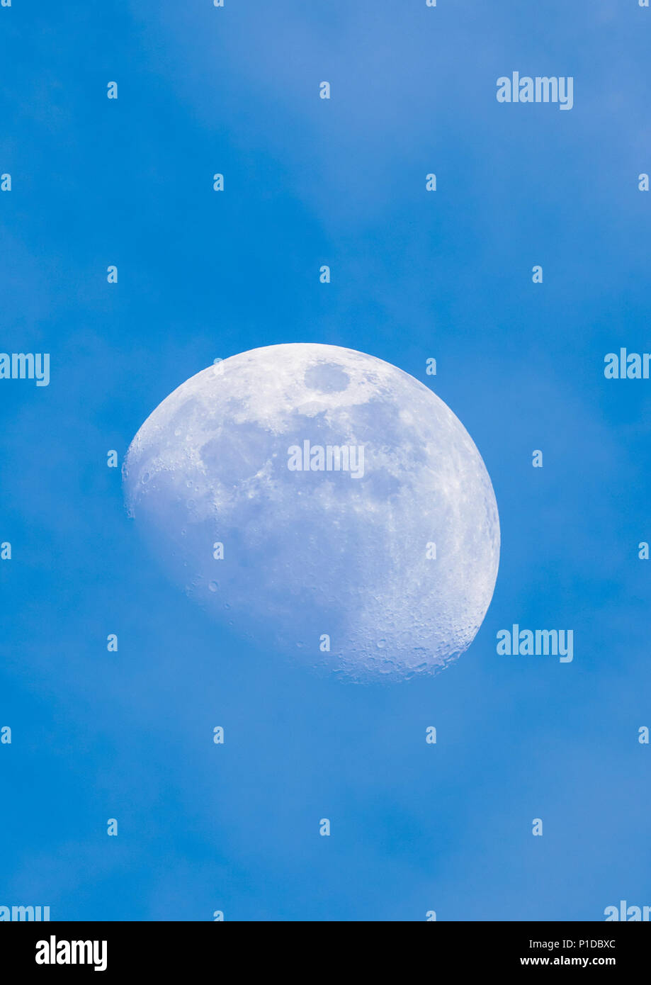 Moon in the daylight hi-res stock photography and images - Alamy