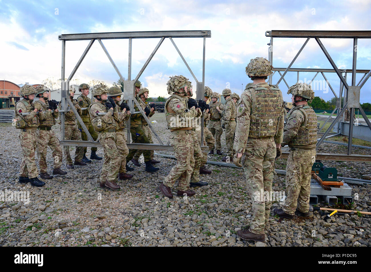British armys 22nd royal engineers regiment hi-res stock photography ...