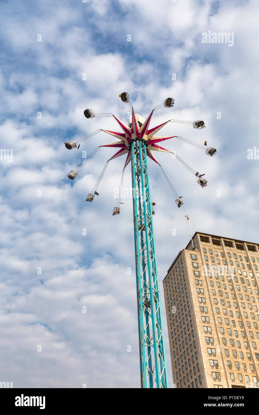 Portrait view of the Star Flyer ride in London, England Stock Photo - Alamy