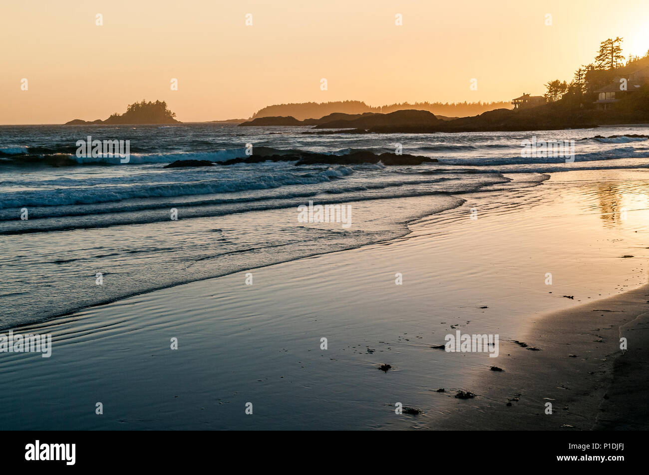Chesterman beach tofino hi-res stock photography and images - Alamy