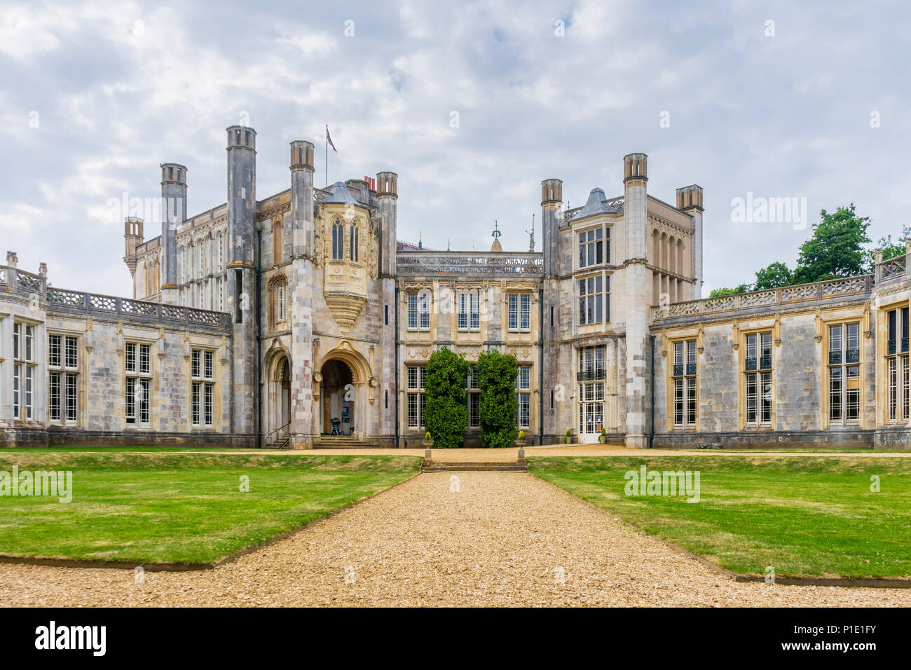 Gothic revival house uk hi-res stock photography and images - Alamy