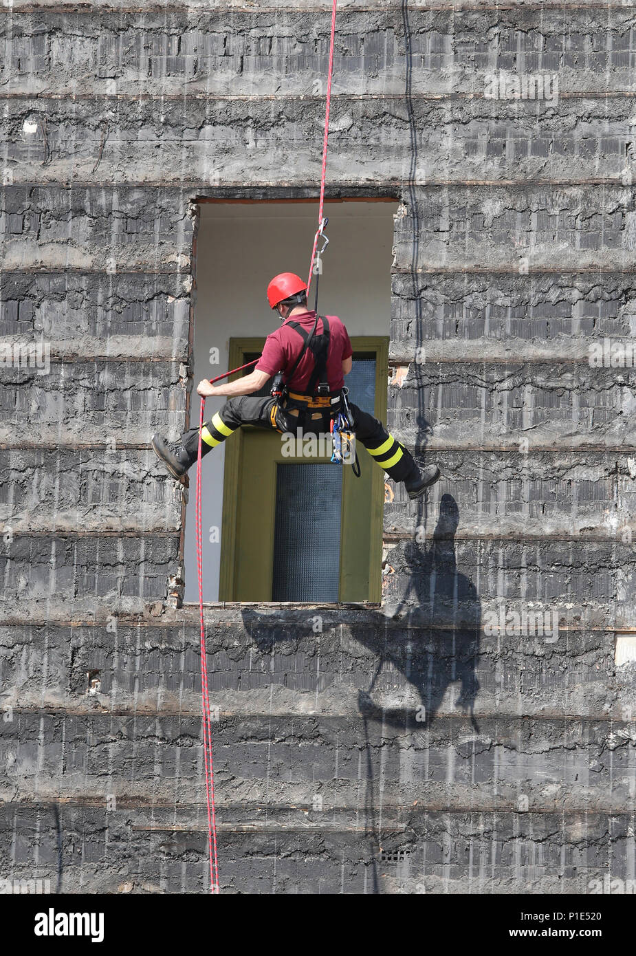 Firefighter abseiling exercise hi-res stock photography and images - Alamy
