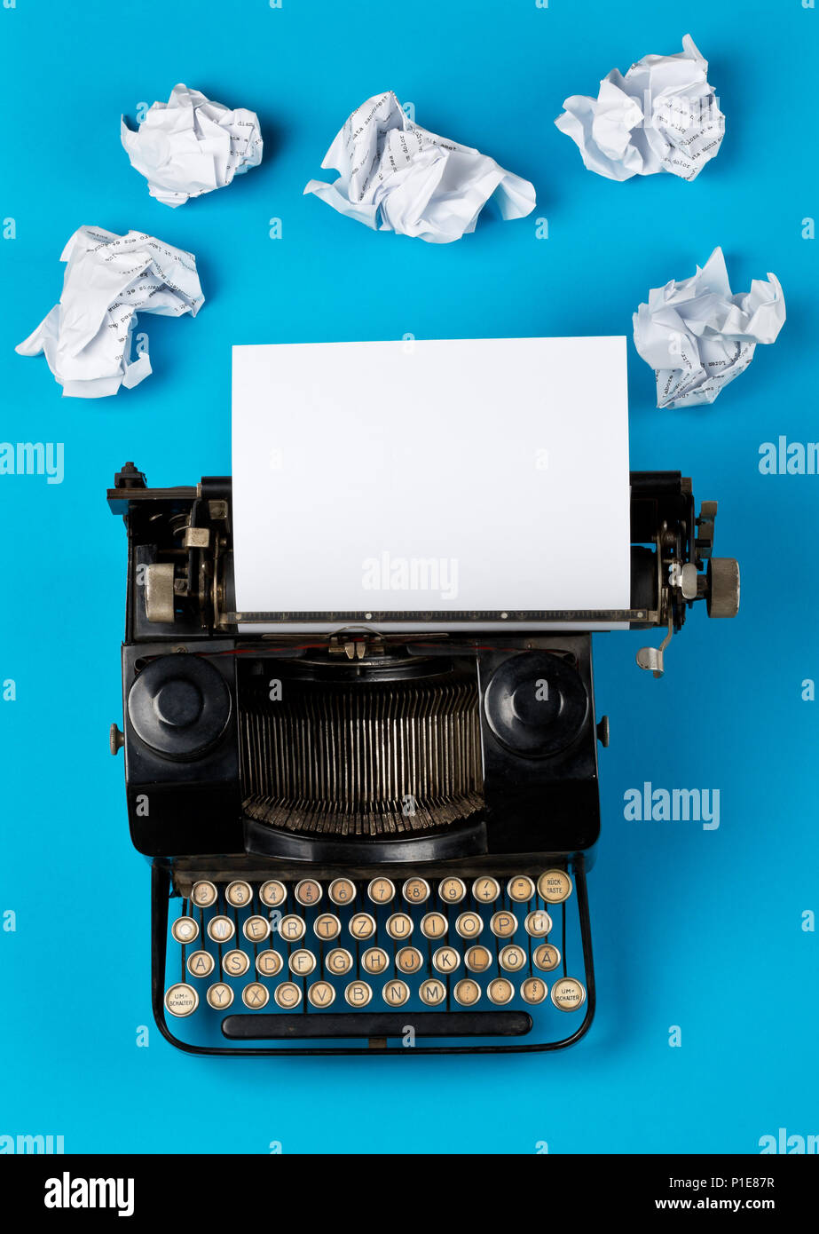 Vintage typewriter top down flatlay shot from above with empty, blank ...