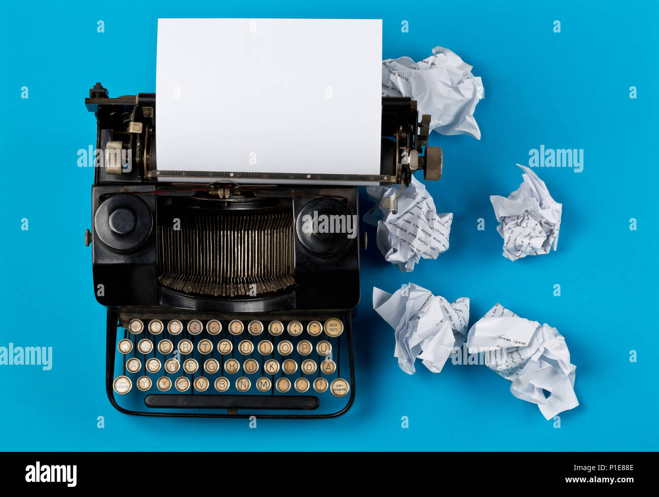 Vintage typewriter top down flatlay shot from above with empty, blank ...