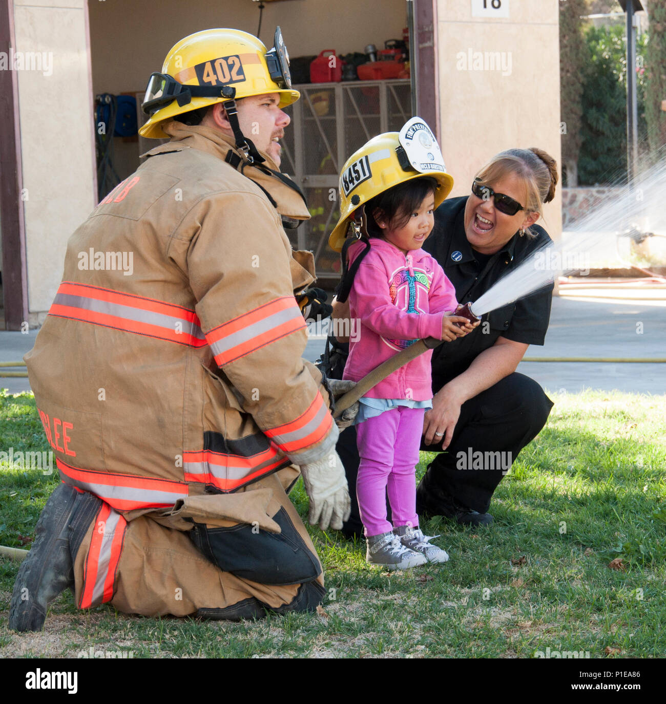 (Left) Firefighter Shaun Longlee, Marine Corps Logistics Base Barstow ...