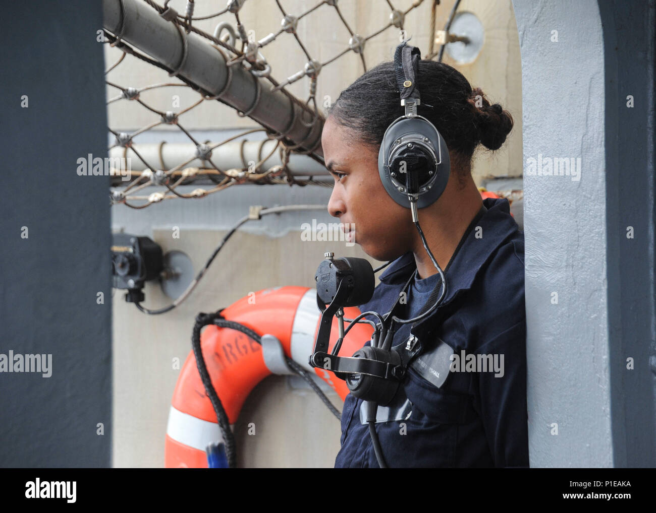 161010-N-KC543-019 ATLANTIC OCEAN (Oct. 10, 2016) Seaman Danielle Pomer ...