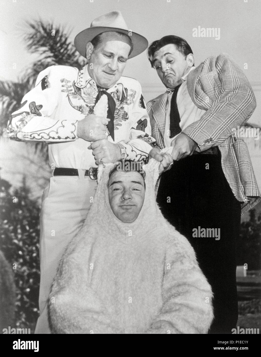 Stars: ROBERT MITCHUM; BUD ABBOTT; LOU COSTELLO Stock Photo - Alamy