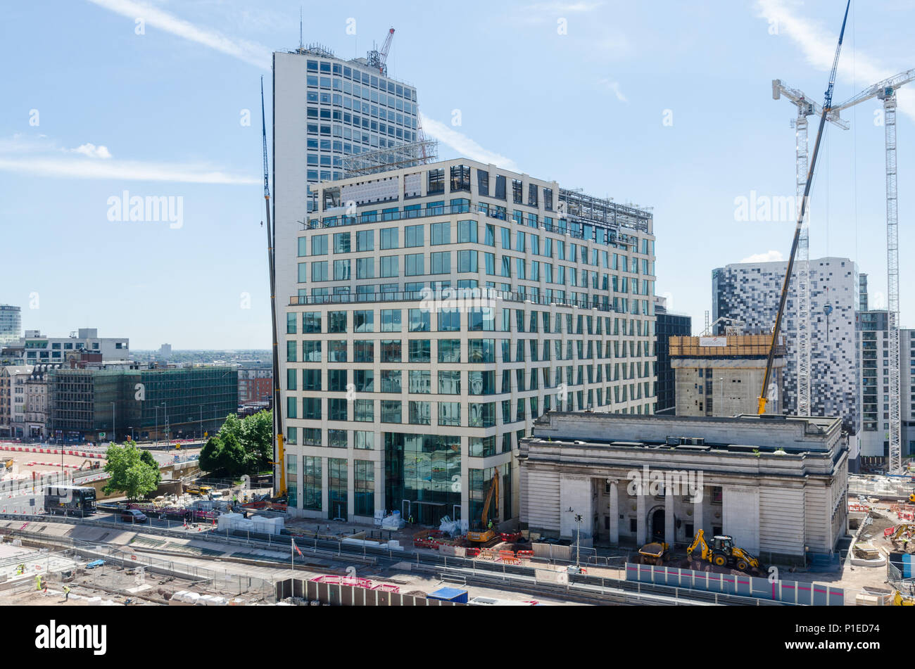 Hsbc broad street hi-res stock photography and images - Alamy