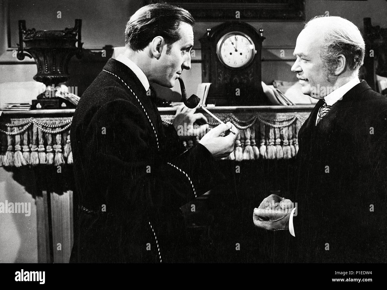 Basil rathbone sherlock holmes hi-res stock photography and images - Alamy