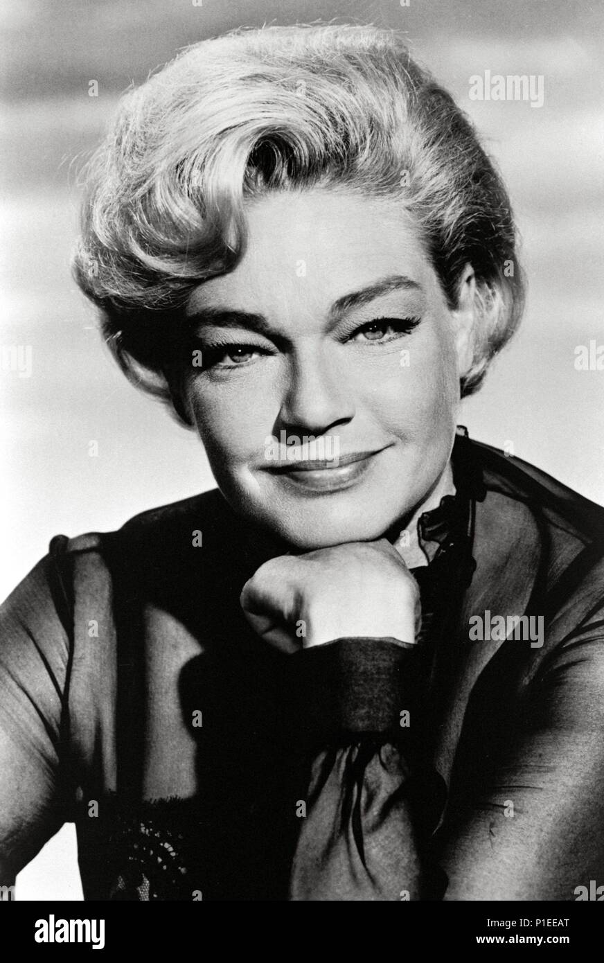 Simone Signoret's Instagram, Twitter & Facebook on IDCrawl