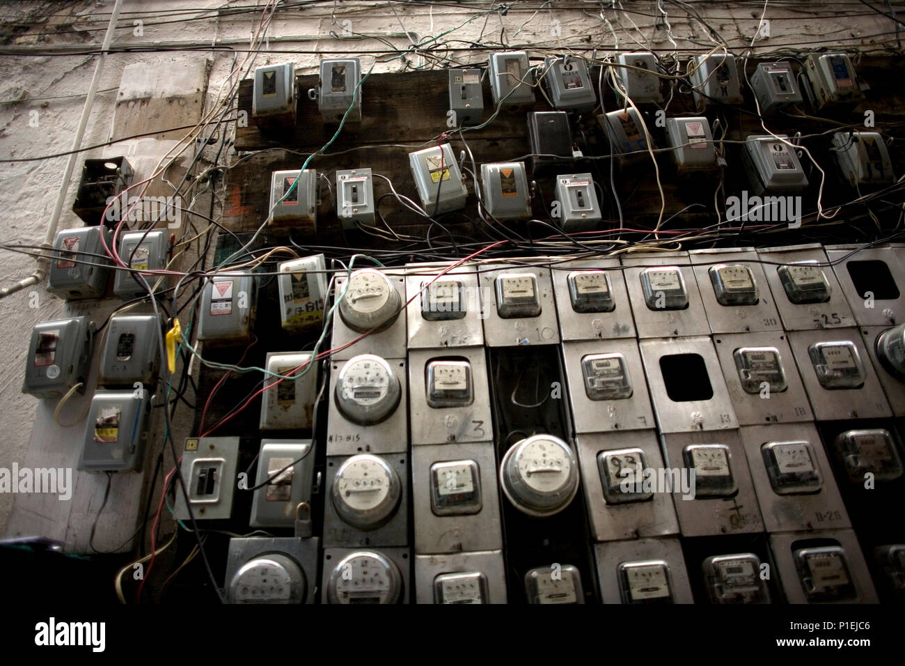 Luz fuerza del centro hi-res stock photography and images - Alamy