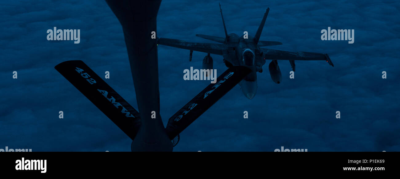 912th air refueling squadron High Resolution Stock Photography and ...