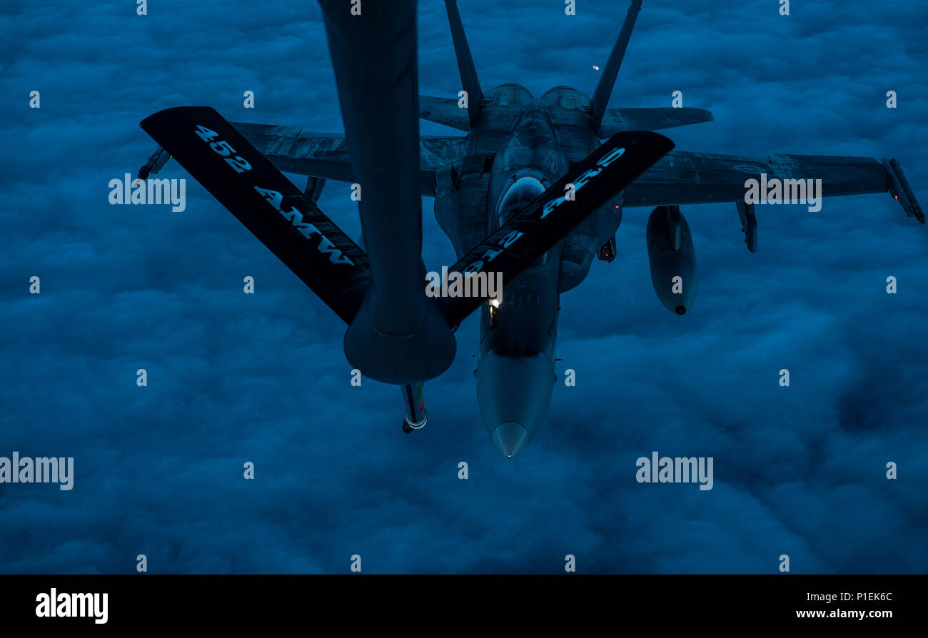 912th air refueling squadron High Resolution Stock Photography and ...