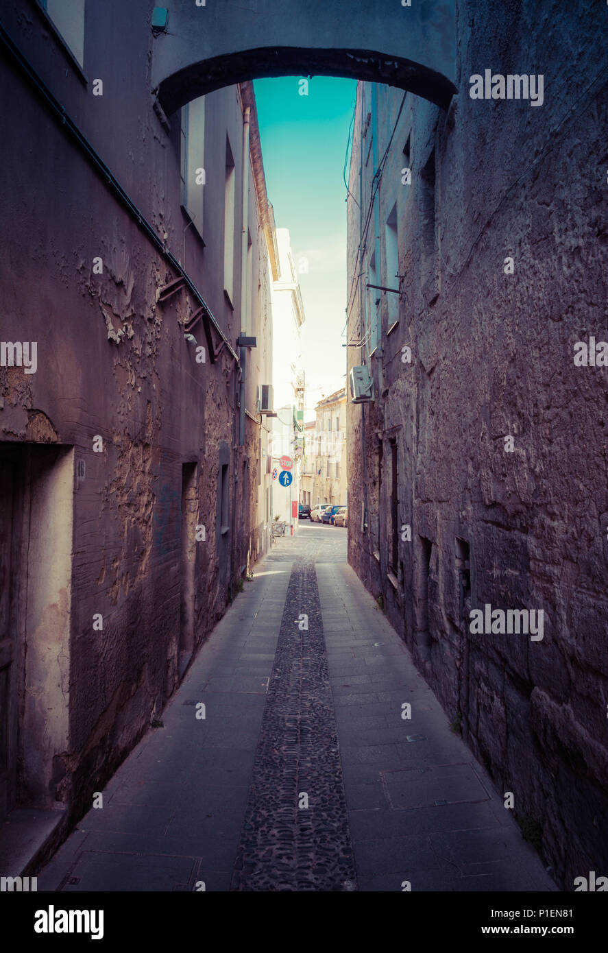 Desert alley hi-res stock photography and images - Alamy